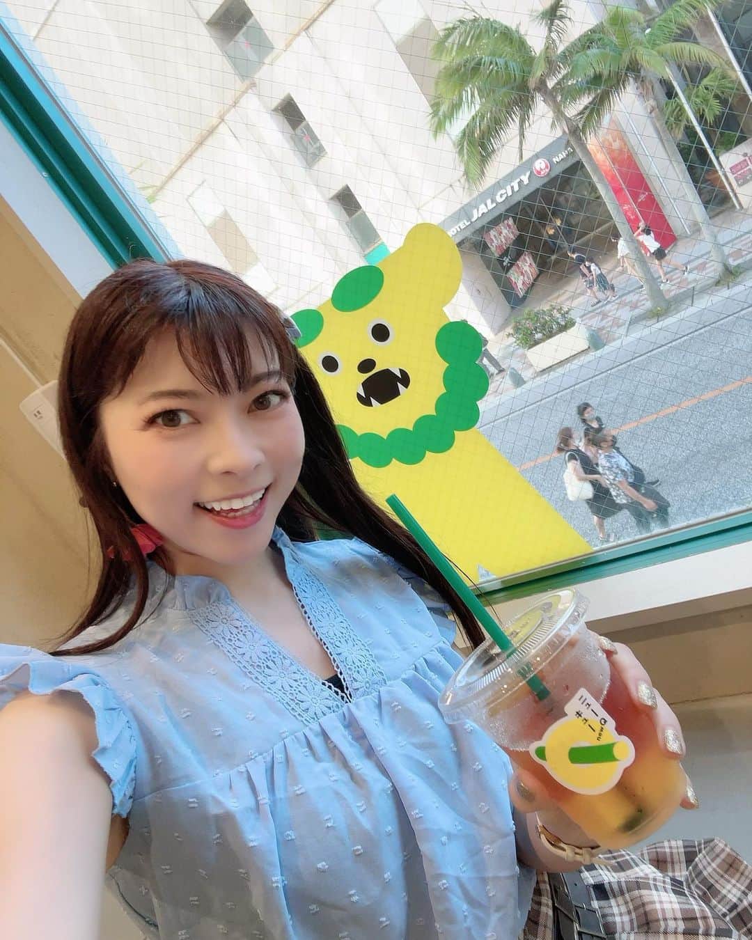 DJ MIYAさんのインスタグラム写真 - (DJ MIYAInstagram)「みんな那覇に来てるよ💖沖縄からハイターイ🏝️ 国際通りの ...