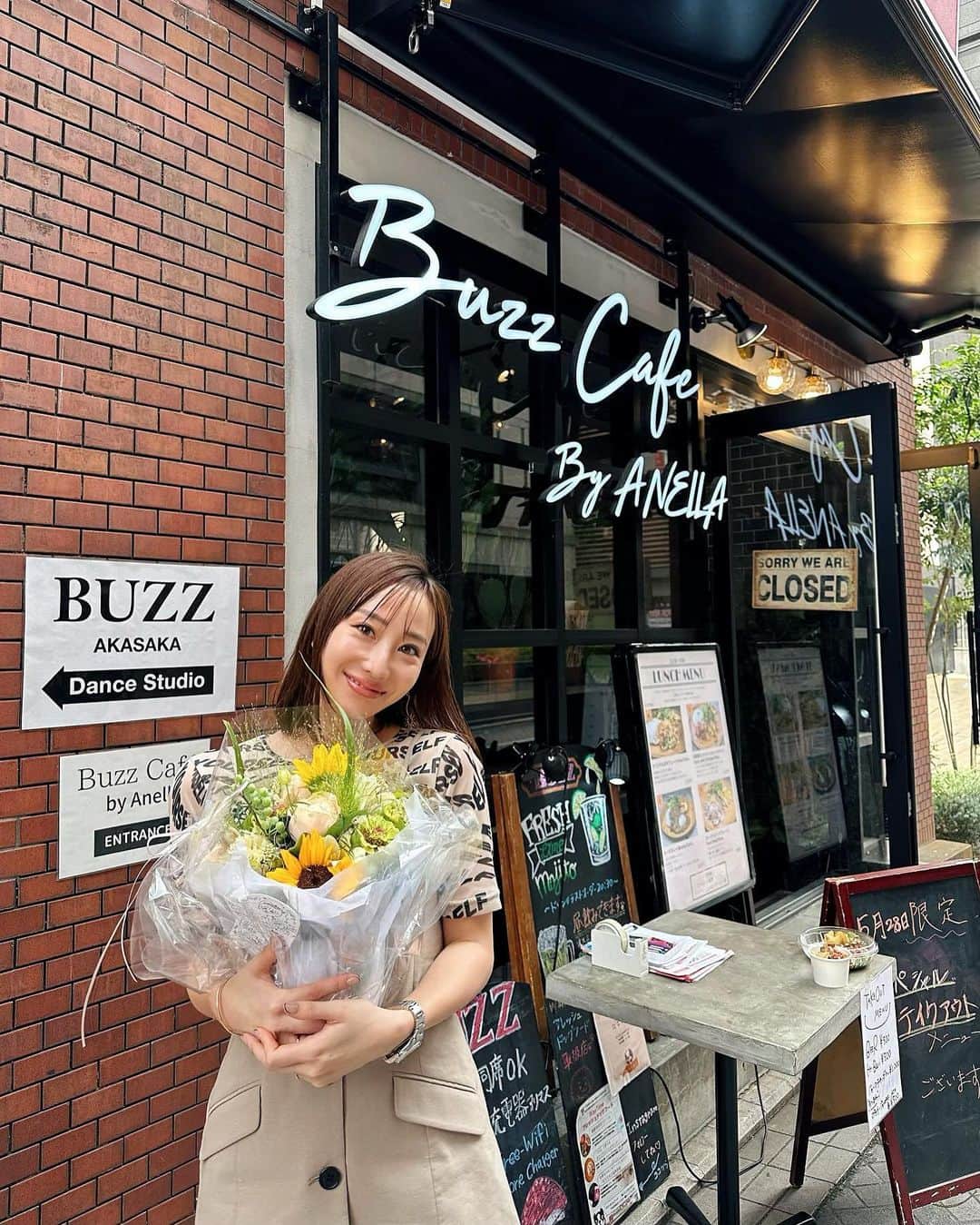 秋倉諒子さんのインスタグラム写真 - (秋倉諒子Instagram)「fam🌼カフェ会🍛 in @buzz_cafe_by_anella famブログも更新したから見てね💐🆙@bitfan ...