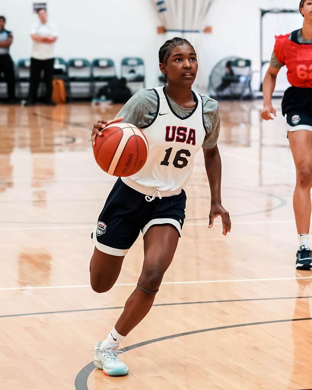 USA Basketballさんのインスタグラム写真 - (USA BasketballInstagram)「Striving for ...