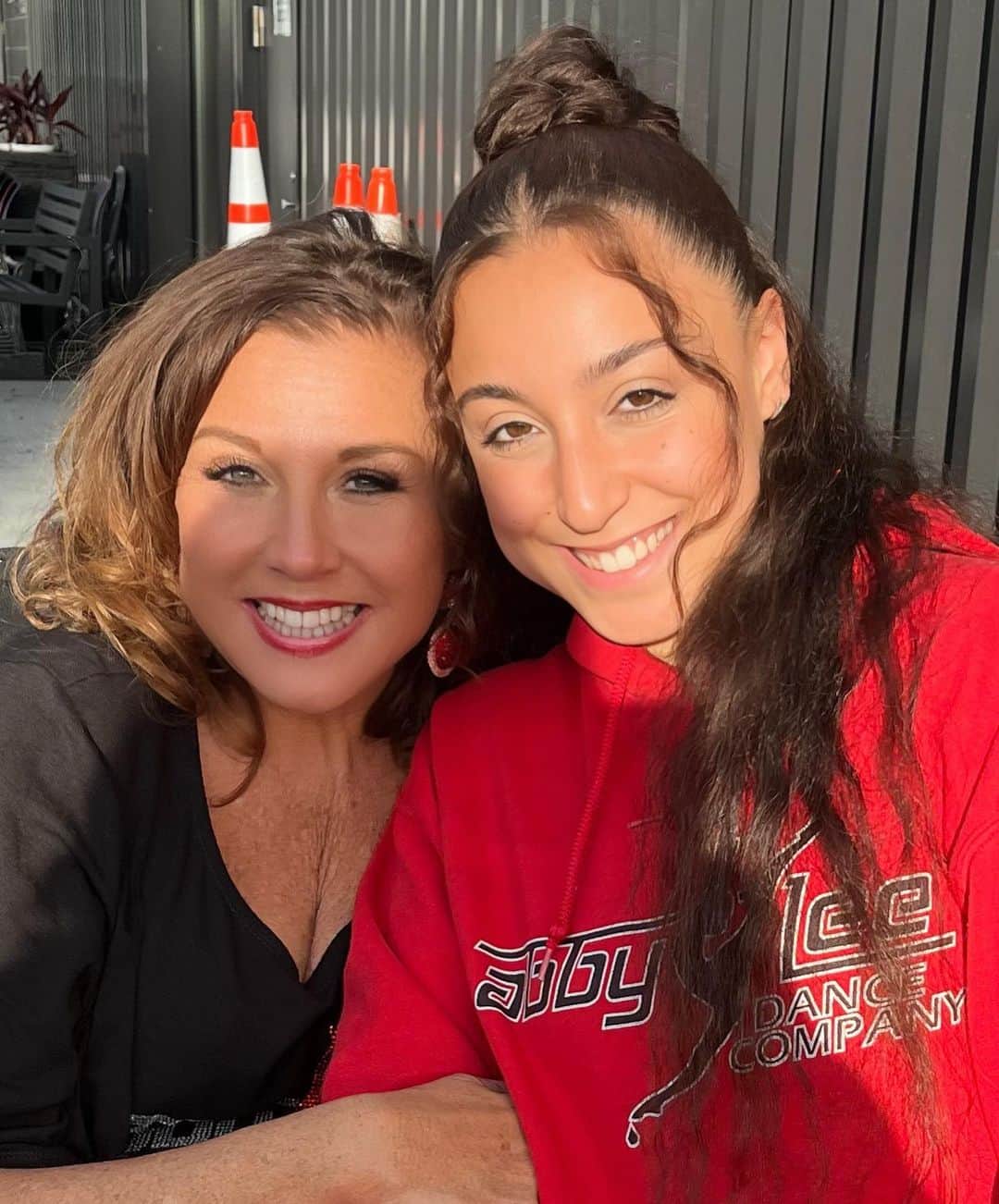 アビー・リー・ミラーさんのインスタグラム写真 - (アビー・リー・ミラーInstagram)「Just missing the ...