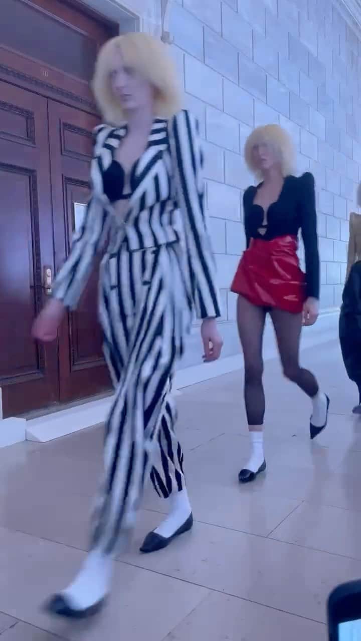 Elle Brasilさんのインスタグラム動画 Elle Brasilinstagram 「a Apresentação De