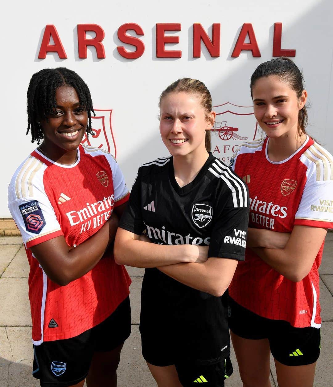 Arsenal Ladiesさんのインスタグラム写真 - (Arsenal LadiesInstagram)「Building for the ...