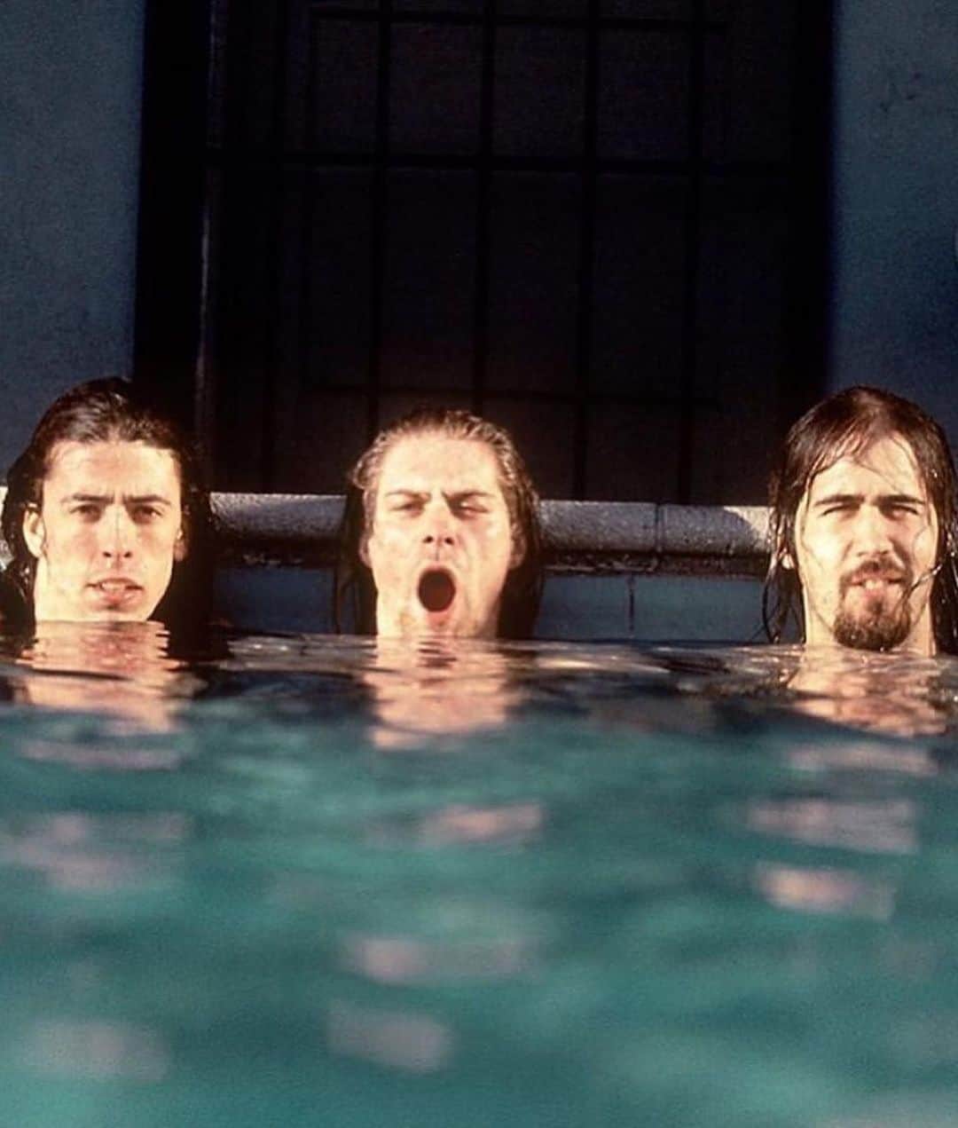 StreetArtGlobeさんのインスタグラム写真 - (StreetArtGlobeInstagram)「A rare behind ...