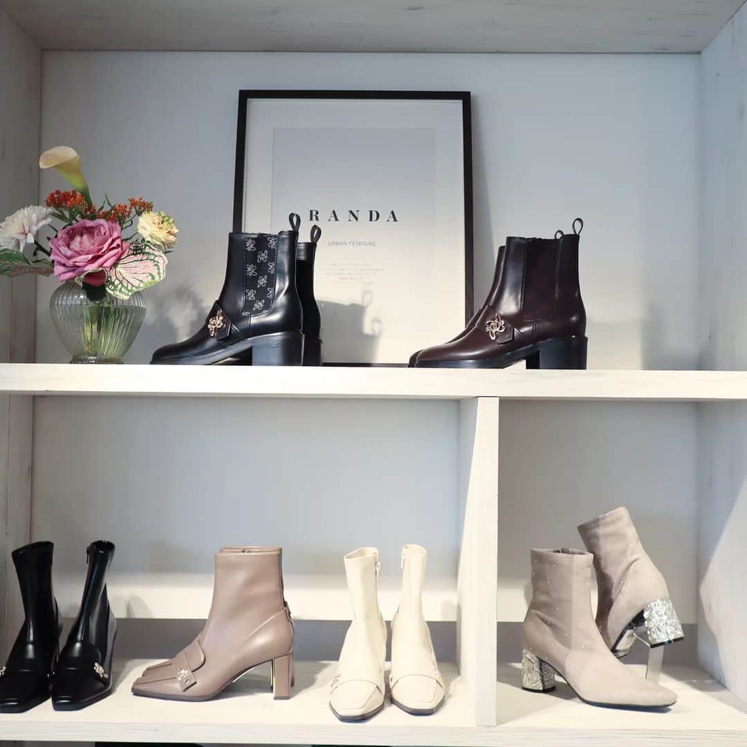 Eri Satoさんのインスタグラム写真 - (Eri SatoInstagram)「【👠RANDA 秋冬展示会👠】 · 展示会シーズンですねー @randa_pic の展示会に お久しぶりの ...