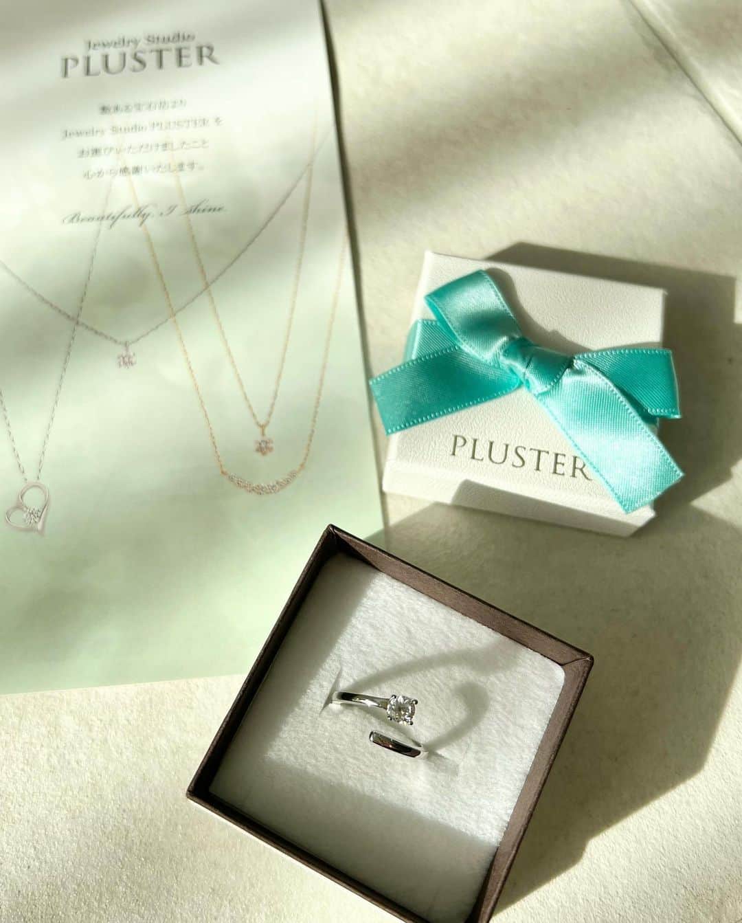 ImotoEtsuyo さんのインスタグラム写真 - (ImotoEtsuyo Instagram)「・ ・ 中指にしてるのは @pluster.jp ・ MOISSANITE モアサナイト ...