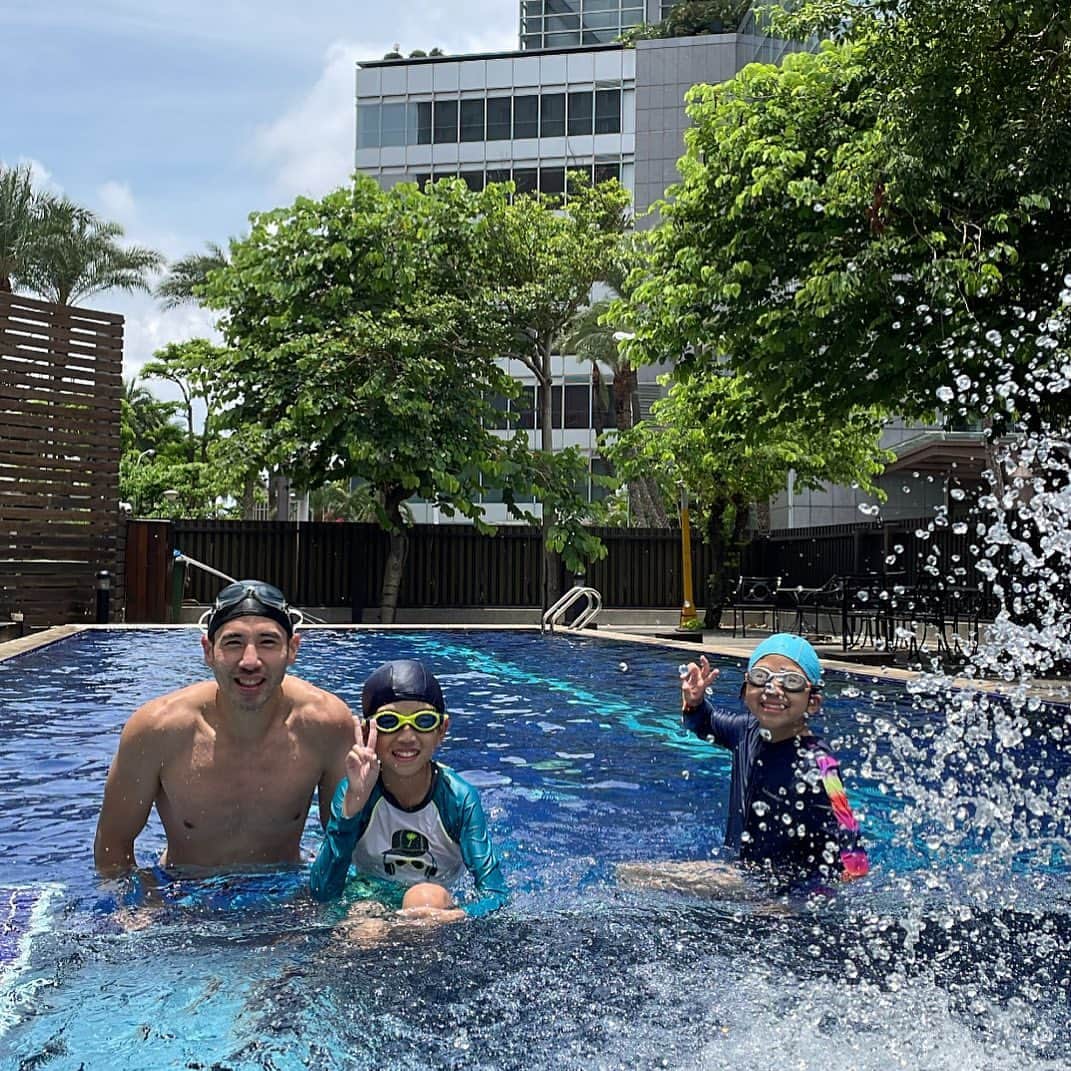 The Twins Chelsea & Jesperさんのインスタグラム写真 - (The Twins Chelsea ...