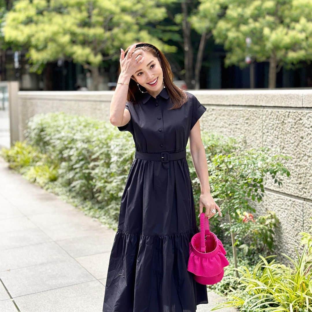 吉田美紀さんのインスタグラム写真 - (吉田美紀Instagram)「・ ・ 6月最終週スタート♬ 行事に忙しい期間。 ネイビーワンピース ...