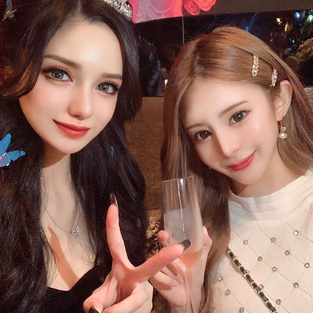 綾野あすかさんのインスタグラム写真 - (綾野あすかInstagram)「BirthdayEvent 2023 💐 . . 来てくれた美女達との思い出👸 ️ . 一緒に撮り損ねた美女も沢山いる ...