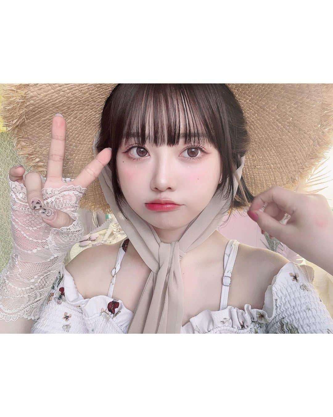 キム・イェリンさんのインスタグラム写真 - (キム・イェリンInstagram)「LARME 057 🍑🐰🤍🩵 遅くなりましたが今月のラルムに載ってます！ 初めての水着での撮影🫢👙 恥ずかし ...