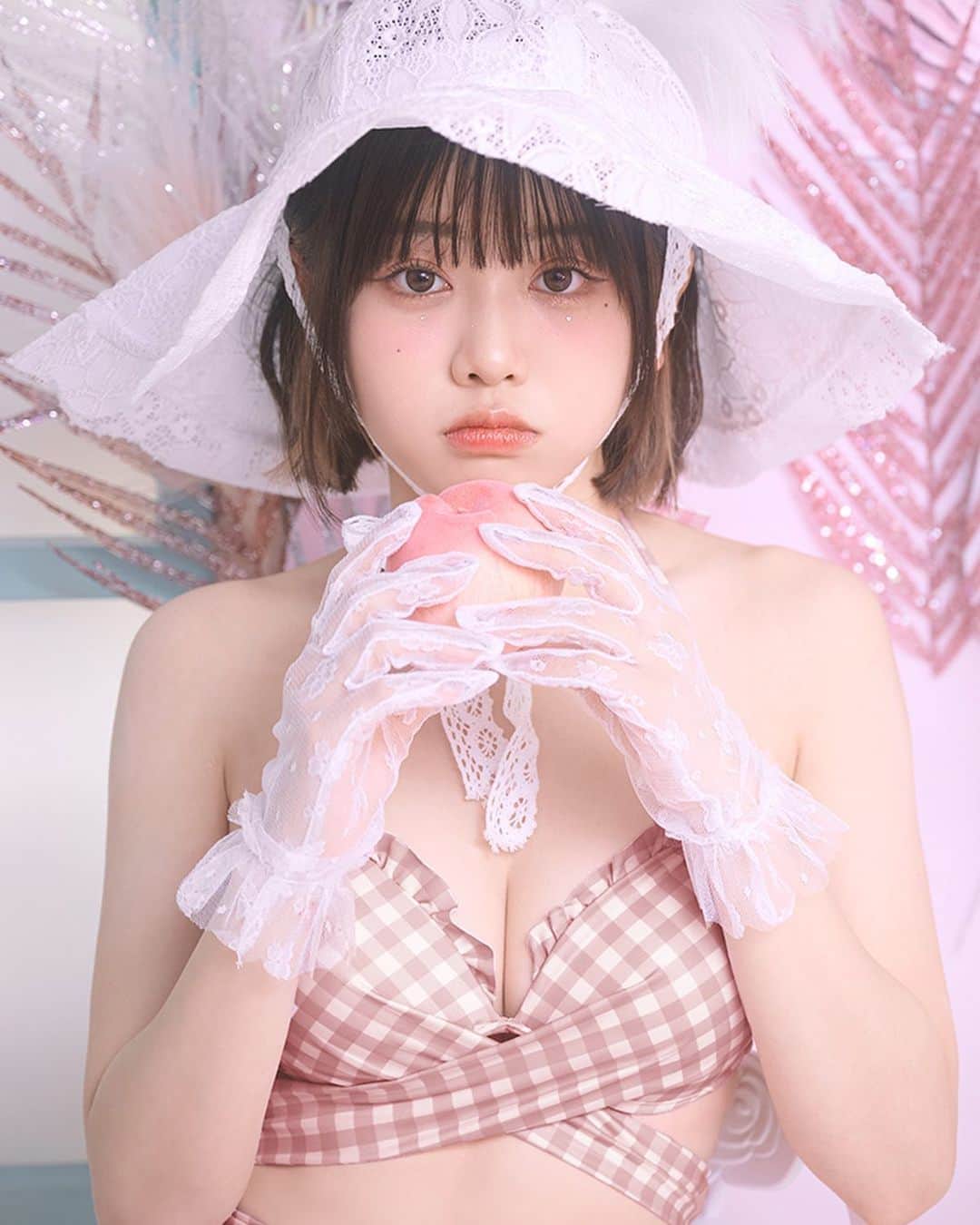 キム・イェリンさんのインスタグラム写真 - (キム・イェリンInstagram)「LARME 057 🍑🐰🤍🩵 遅くなりましたが今月のラルムに載ってます！ 初めての水着での撮影🫢👙 恥ずかし ...