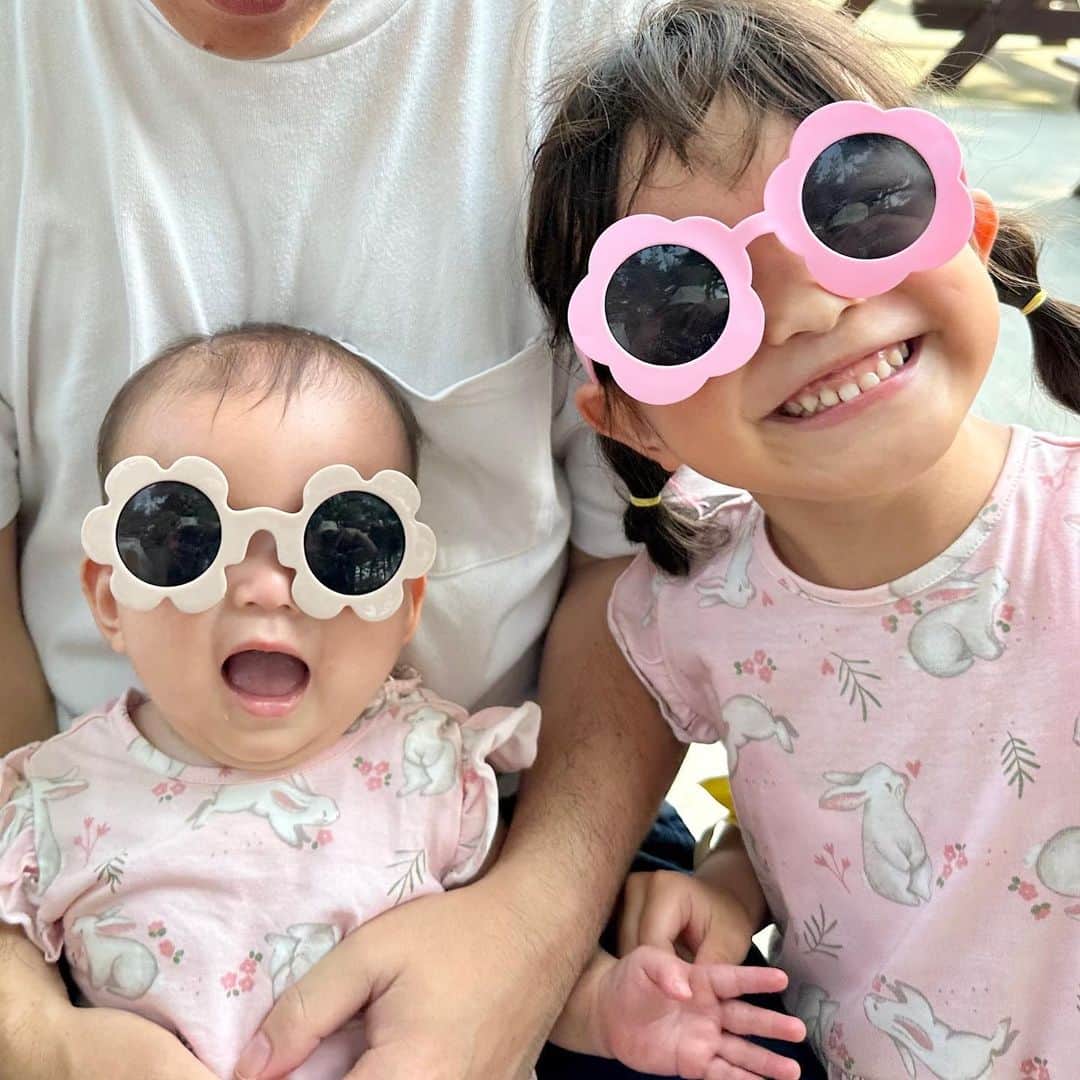 村方乃々佳さんのインスタグラム写真 - (村方乃々佳Instagram)「サングラス姉妹🕶💕 #村方乃々佳 #ののちゃん #ののかちゃん #の ...