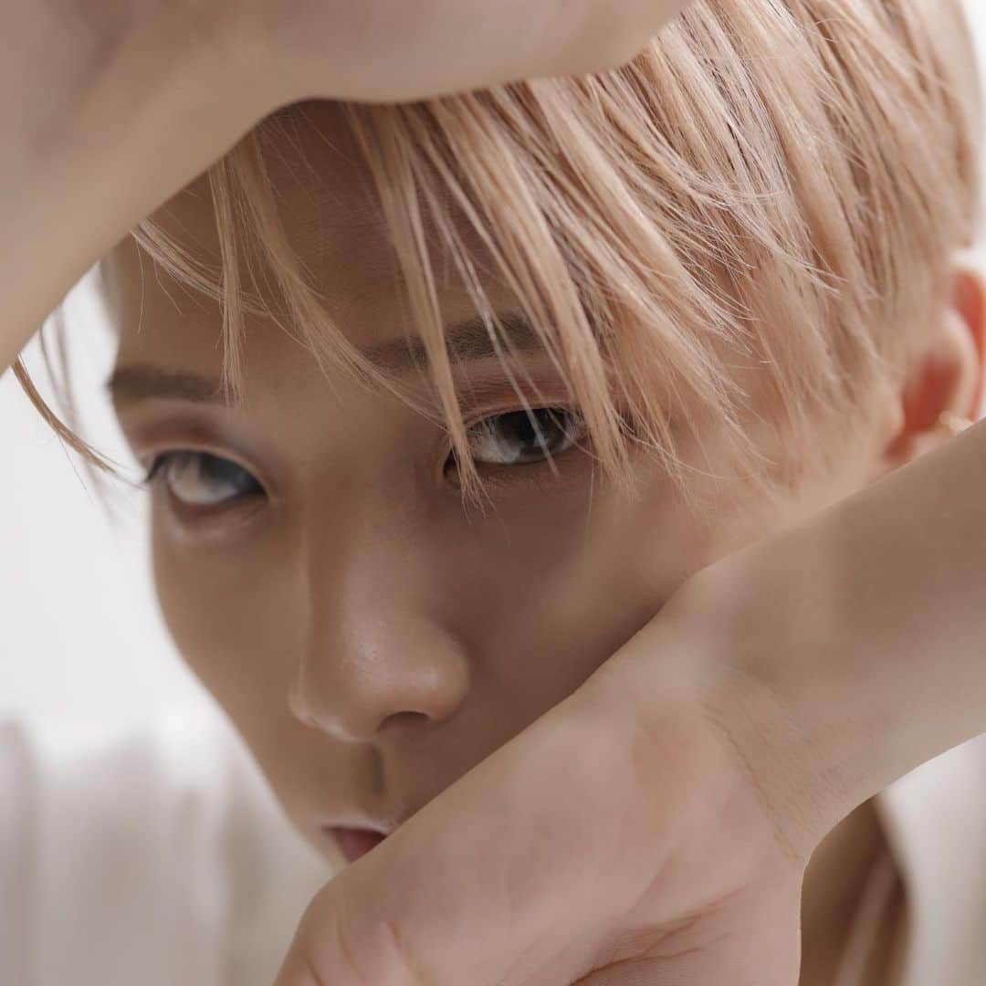 高尾颯斗さんのインスタグラム写真 - (高尾颯斗Instagram)「. JUNON8月号 「ONE N' ONLY / 唯一無二な美しさ ...