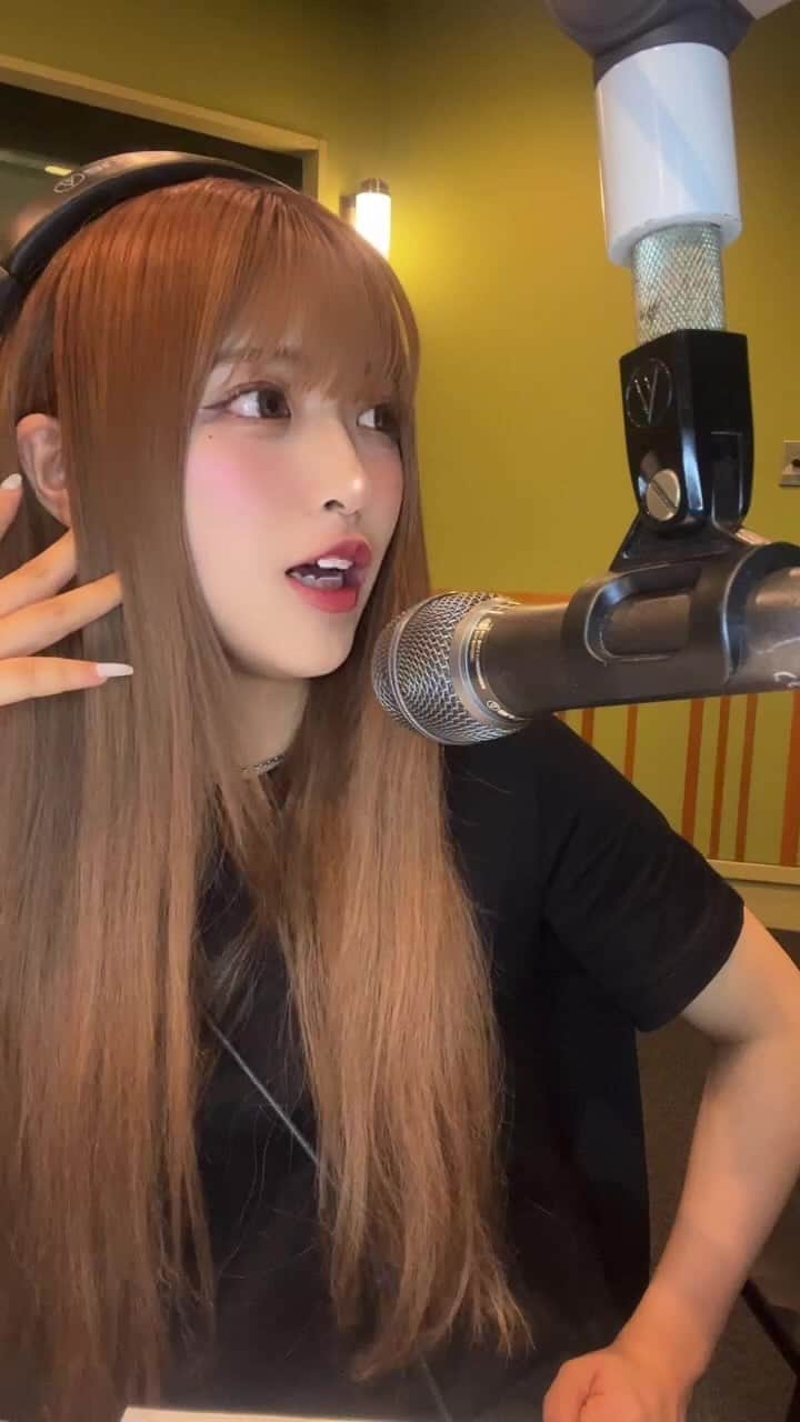 MaRuRi（まるりとりゅうが）さんのインスタグラム動画 - (MaRuRi（まるりとりゅうが）Instagram)「ラジオ生放送💛💛💛」6月 ...