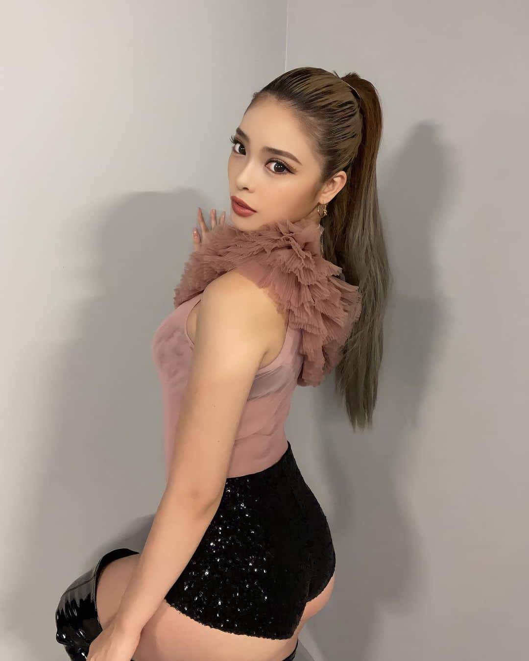 RIONAさんのインスタグラム写真 - (RIONAInstagram)「Tonight🌙🖤 今夜は @zerotokyo_official でお待ちしてます #cyberjapan ...