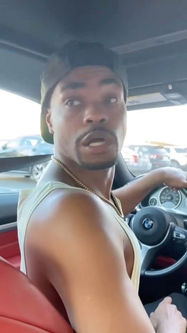 King Bachさんのインスタグラム動画 - (King BachInstagram)「🕺🏾🤣」6月4日 5時51分 - kingbach