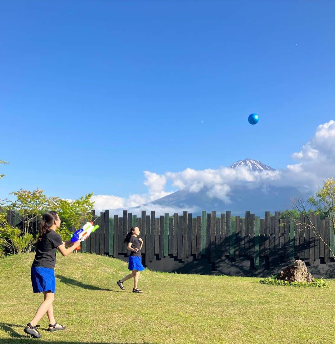 りんか & あんな（ツインガールズ）さんのインスタグラム写真 - (りんか & あんな（ツインガールズ）Instagram)「@abrasushouse アブラサスハウス☺︎ アブラサスホテル ...