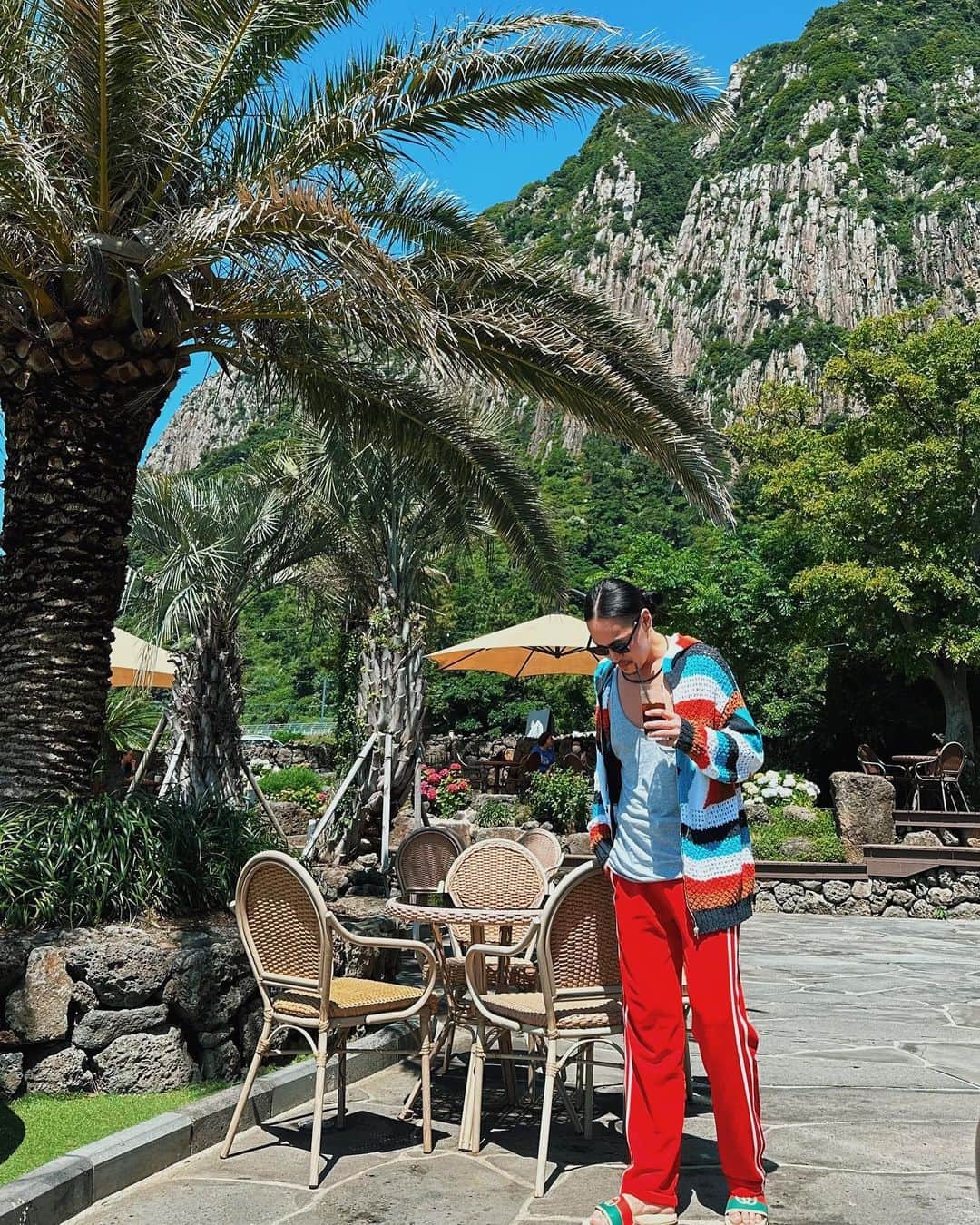 JunJunさんのインスタグラム写真 - (JunJunInstagram)「. 初チェジュ島🏝️☀️🍹🍊🌺 #jejudo #jejuisland #korea」6月4日 17時18分 ...