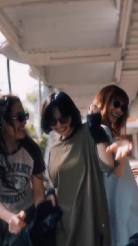 Chilli Beans.さんのインスタグラム動画 - (Chilli Beans.Instagram)「[New Music Video🎥 ...