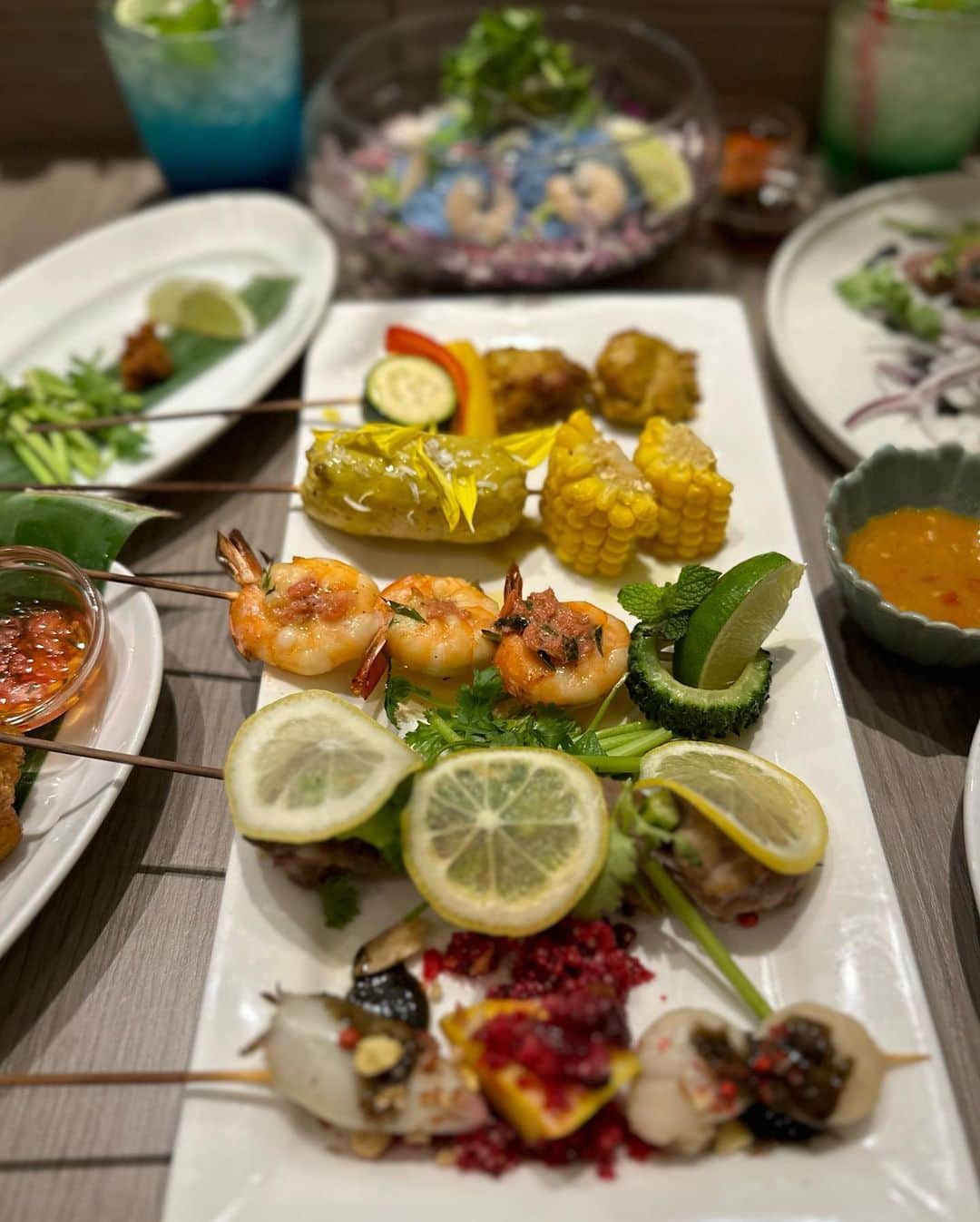 イトウジュン（タイ料理研究家）さんのインスタグラム写真 - (イトウジュン（タイ料理研究家）Instagram)「映えるアジアンレストラン🇮🇩 ...