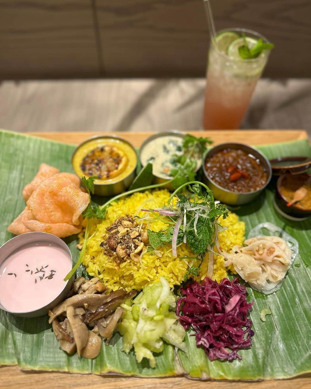 イトウジュン（タイ料理研究家）さんのインスタグラム写真 - (イトウジュン（タイ料理研究家）Instagram)「映えるアジアンレストラン🇮🇩 ...