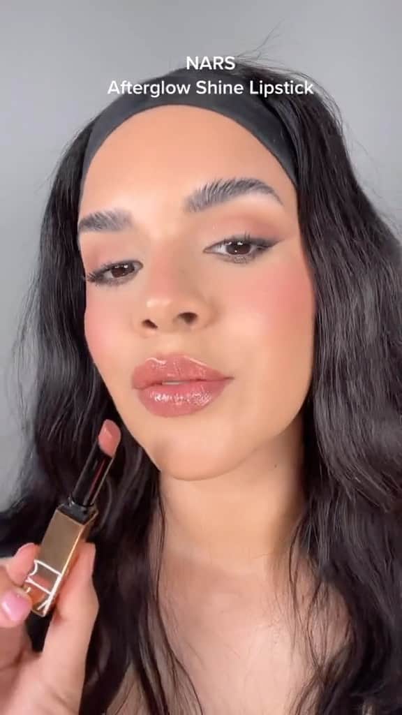 NARSさんのインスタグラム動画 - (NARSInstagram)「Brick reds. Dynamic nudes. Playful ...