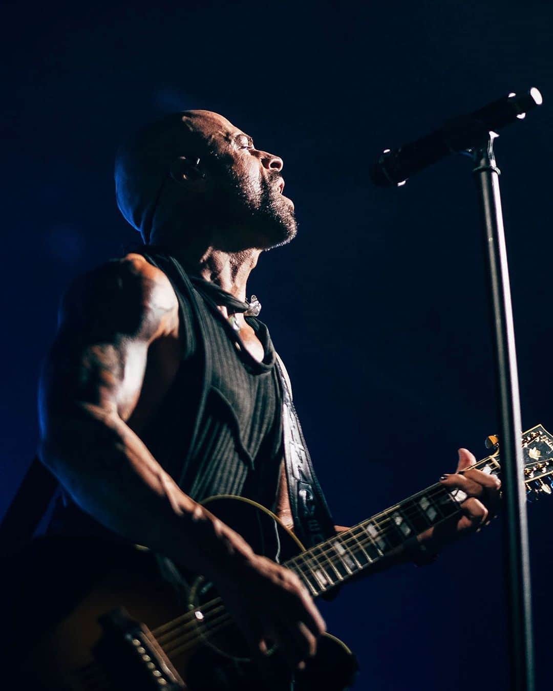 クリス・ドートリーさんのインスタグラム写真 - (クリス・ドートリーInstagram)「THE BARE BONES ACOUSTIC ...