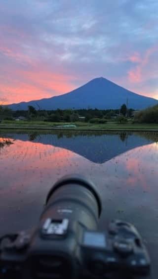 SHOCK EYEさんのインスタグラム動画 - (SHOCK EYEInstagram)「緊急生配信ダブル富士爆焼け #富士山」6月5日 4時42分 - shockeye_official