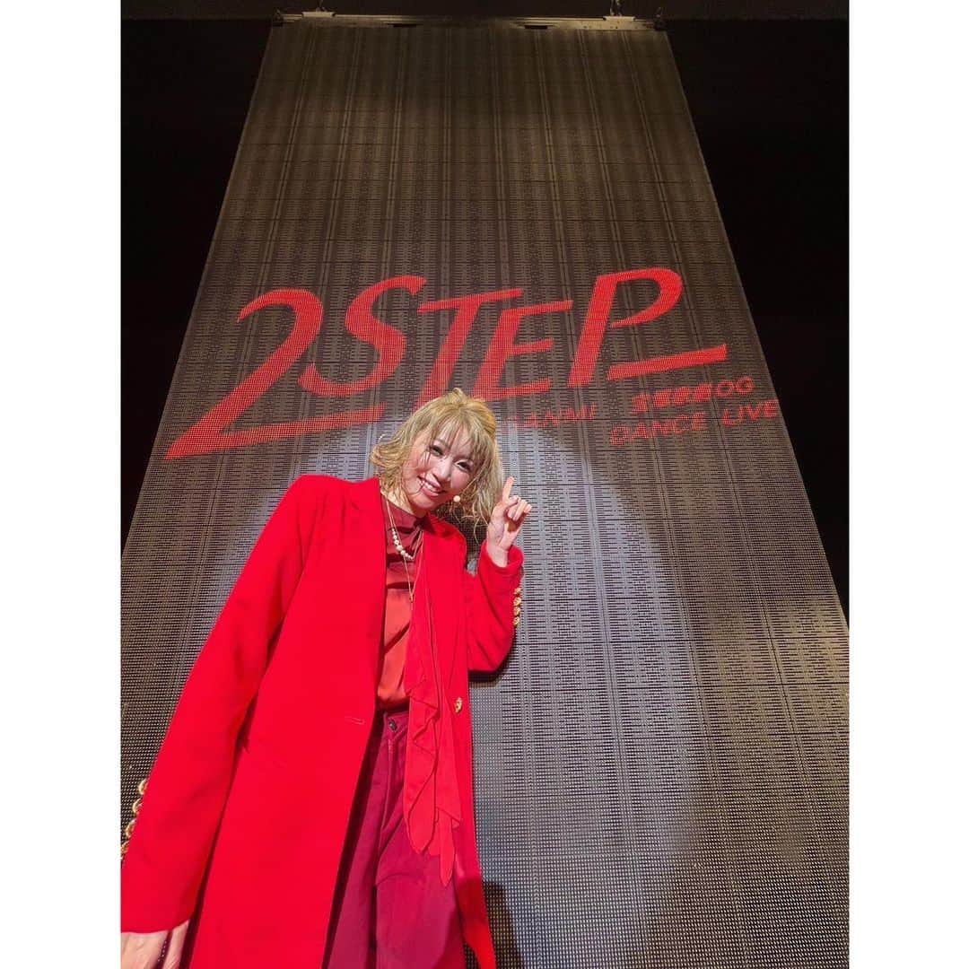 綾凰華さんのインスタグラム写真 - (綾凰華Instagram)「. GANMI×宝塚OG DANCE LIVE「2STEP」 無事に完走することができました。 関わって下さった全ての皆さま ...