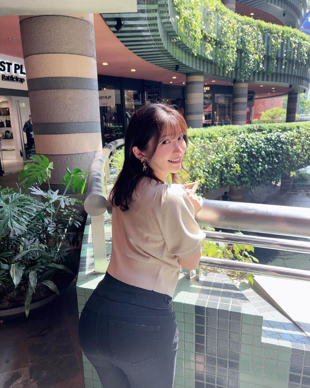 渚志帆さんのインスタグラム写真 - (渚志帆Instagram)「自然光が一番いいよね🫧」6月6日 18時26分 - totsuka_ruu