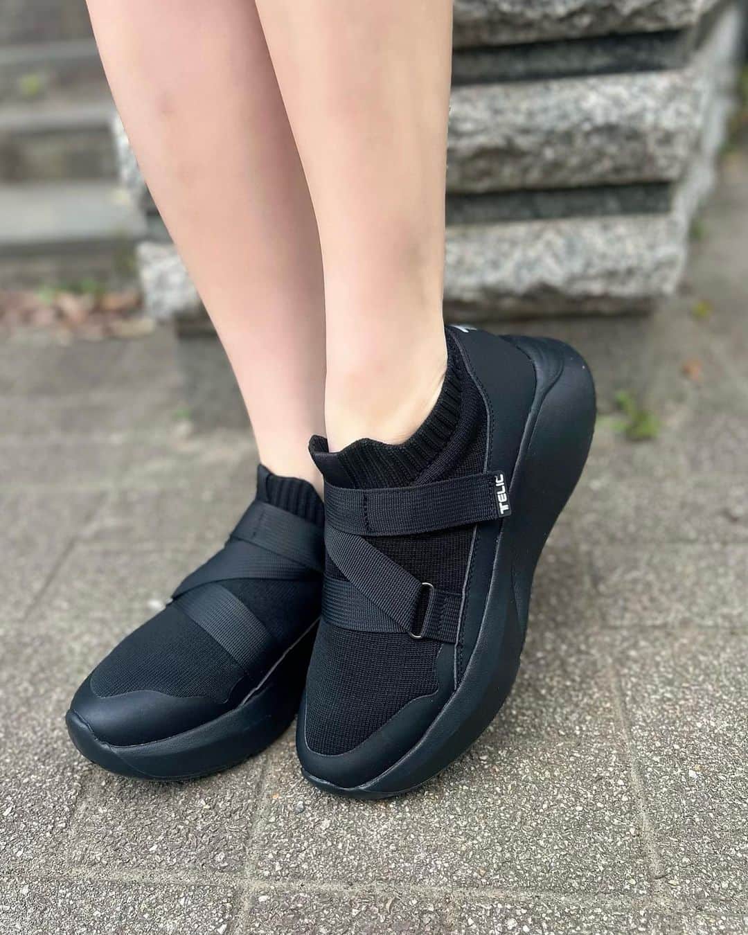 武田奈津美さんのインスタグラム写真 - (武田奈津美Instagram)「* #雲を歩くような履き心地 と話題のリカバリーフットウエアブランド ...