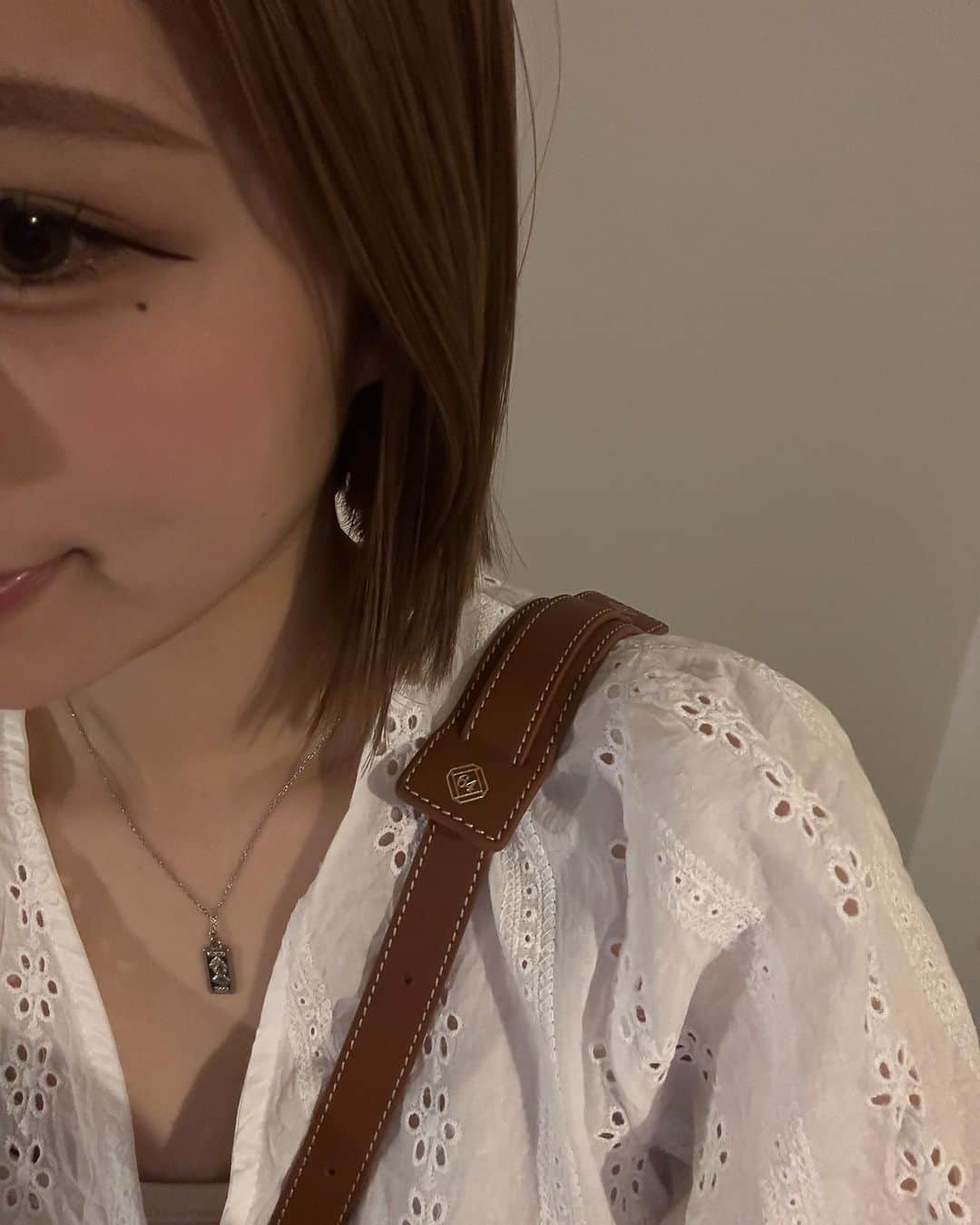 erinaさんのインスタグラム写真 - (erinaInstagram)「夏って感じのコーデ バッグかわいい👜🤍 この色合いお気に入り！」6月 ...