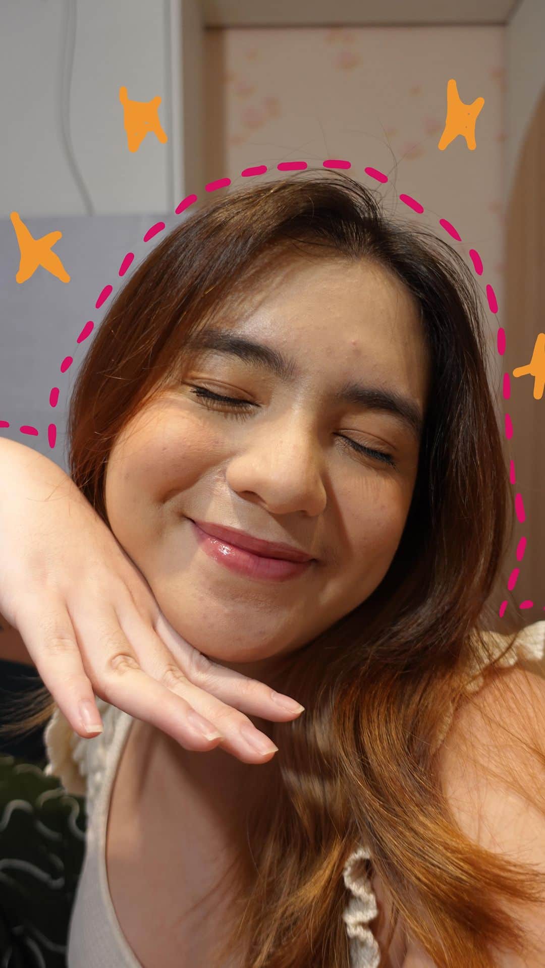 タリア・イファンカ・エリサベスさんのインスタグラム動画 - (タリア・イファンカ・エリサベスInstagram)「Current favs products ️ #reels #makeup ...