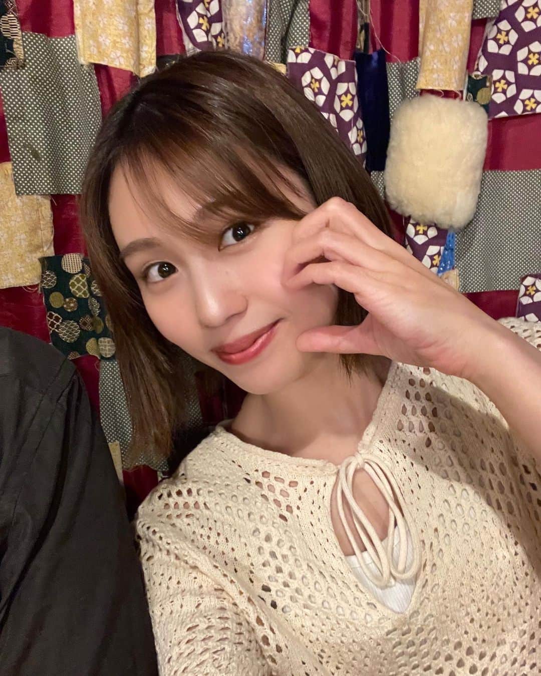 荒川真衣さんのインスタグラム写真 荒川真衣instagram 「匂わせ👃 Youtube企画だよ 米とサーカス 好きな子がデートで