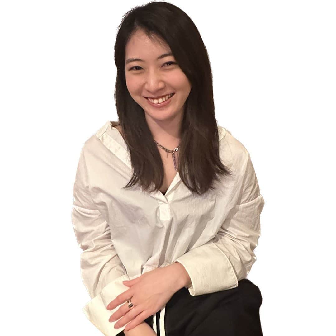 安田聖愛さんのインスタグラム写真 安田聖愛instagram 「⁡ 早いものでもう6月だ〜 ⁡ 急に暑くなったり、ジメジメしたりで体調
