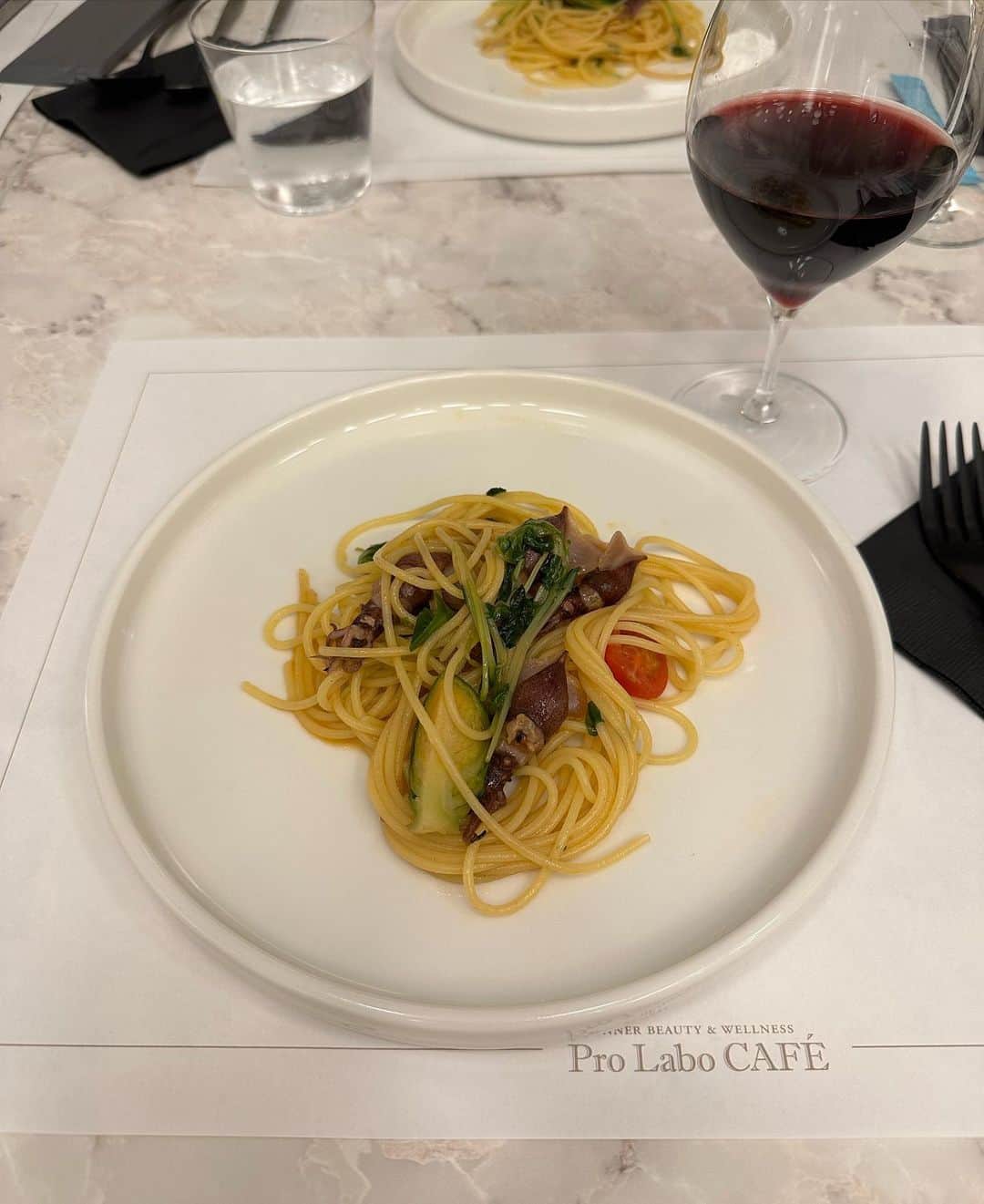 蘭子さんのインスタグラム写真 - (蘭子Instagram)「📍Prolabo Cafe Shinjuku . インナービューティーに意識をしたカフェの、女子会コースをいただきました💓🍽️ ...