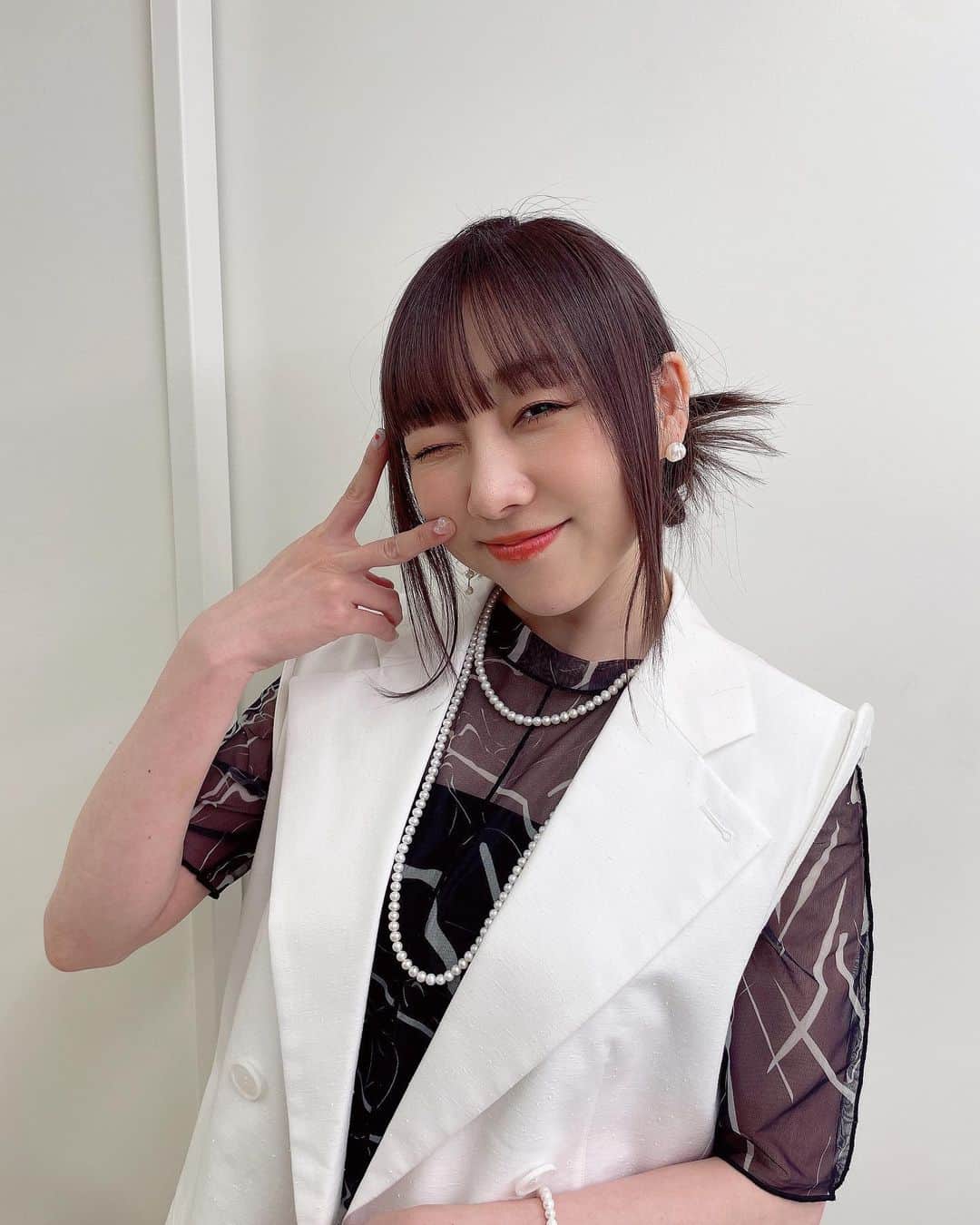 須田亜香里さんのインスタグラム写真 須田亜香里instagram 「写真は先週放送された愛知あたりまえの時の。 髪色がパープル系で可愛い