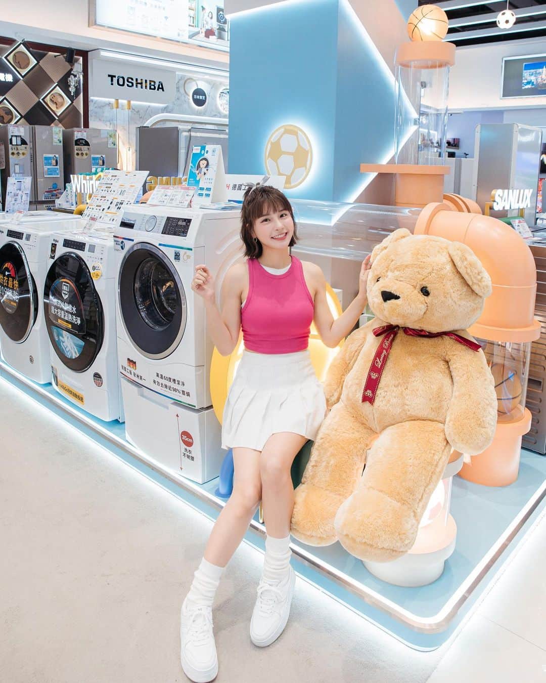 峮峮さんのインスタグラム写真 - (峮峮Instagram)「🛒🛒🛒🛍️💕 618 購物節～要到哪裡搶便宜？！ 揪是要到 @elife_mall shopping 大小家電、數位 3C ...