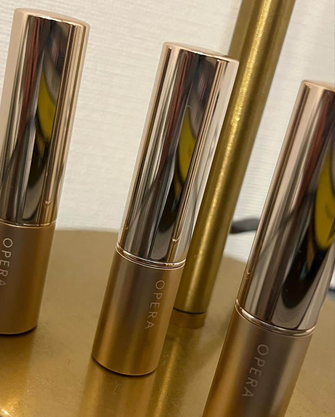 所谷舞さんのインスタグラム写真 - (所谷舞Instagram)「夏にぴったりの可愛いLip♡ @opera_cosmetics 私は114を ...