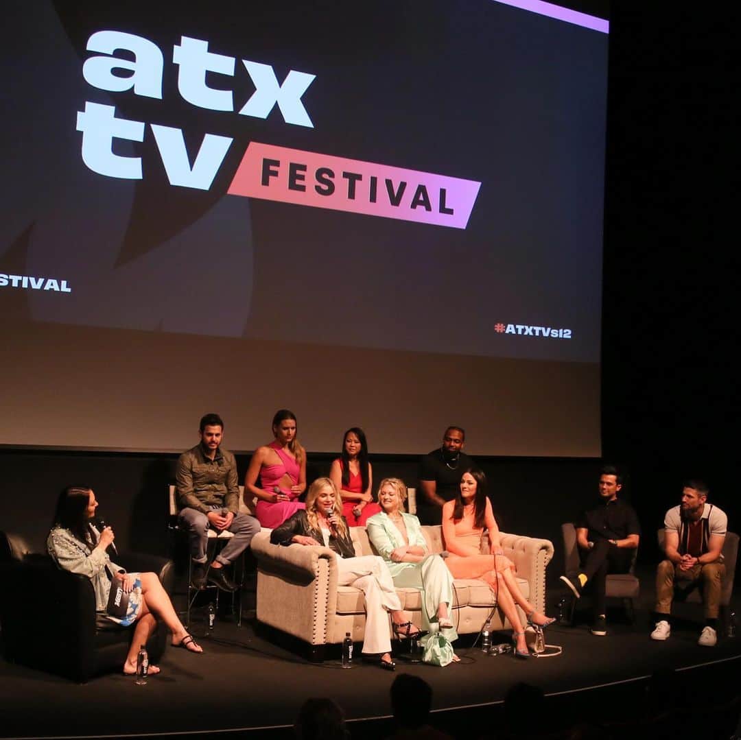 スティーブン・コレッティさんのインスタグラム写真 - (スティーブン・コレッティInstagram)「Team outing in Austin for ATX TV Festival. 😎 ...