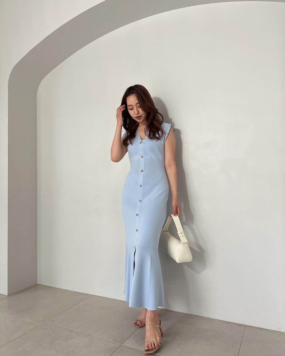 スナイデルさんのインスタグラム写真 - (スナイデルInstagram)「. 《 Recommend Item 》 前立て部分にあしらわれたボタンが縦のラインを強調し、すっきりとした印象に ...