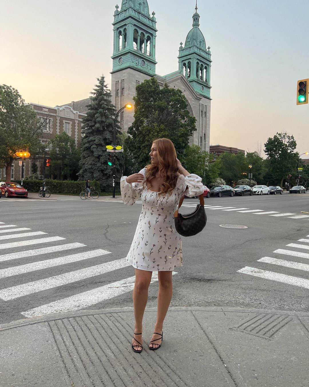 Alex Centomoさんのインスタグラム写真 - (Alex CentomoInstagram)「life lately ☀️🫧🥥🍉🩵🌸 ...