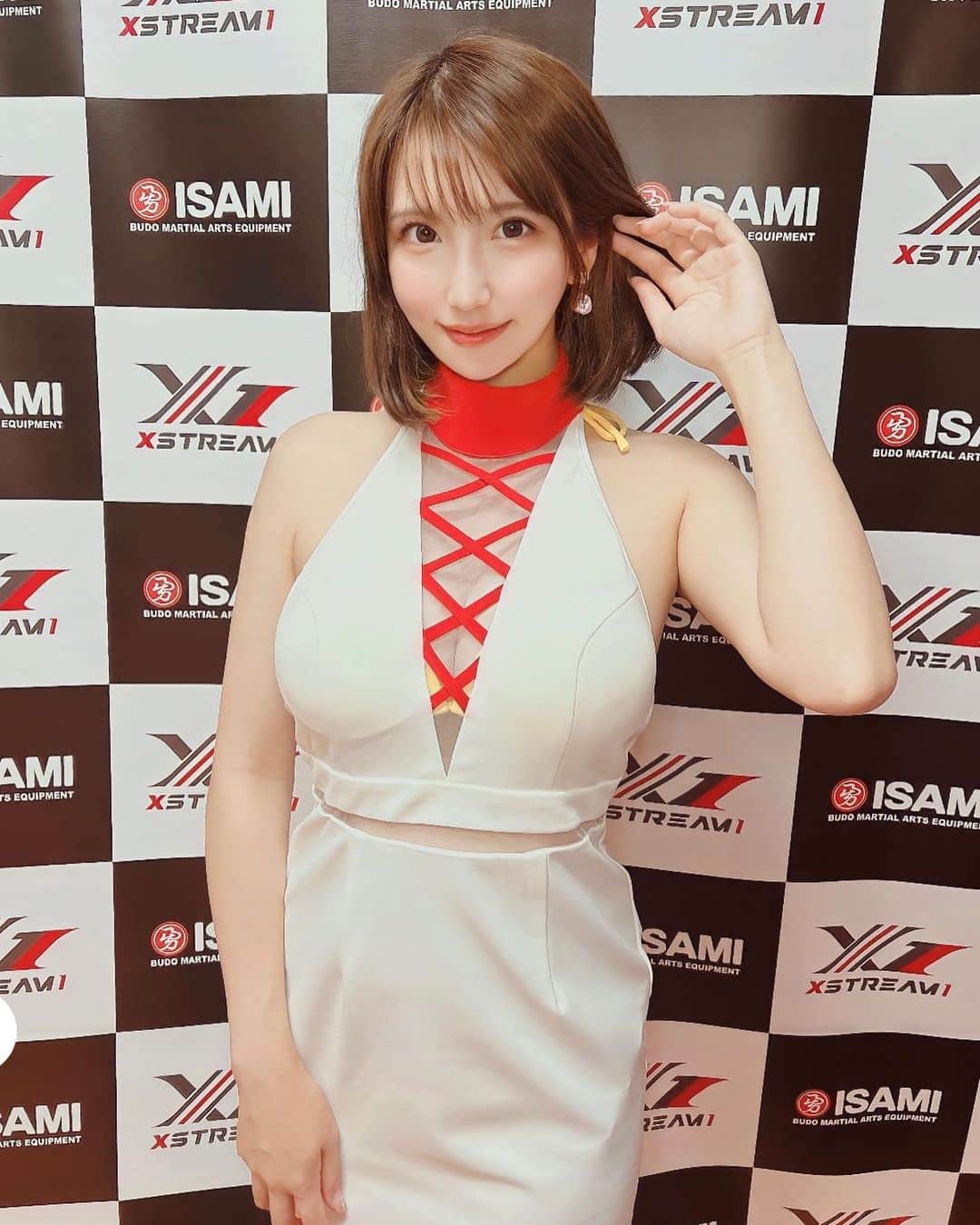 椎名あきさんのインスタグラム写真 - (椎名あきInstagram)「Xstream1のラウンドガール【X1-Venus】として1日頑張ります🌸 これから夜の部です！ 素敵な大会を一緒に楽しみ ...