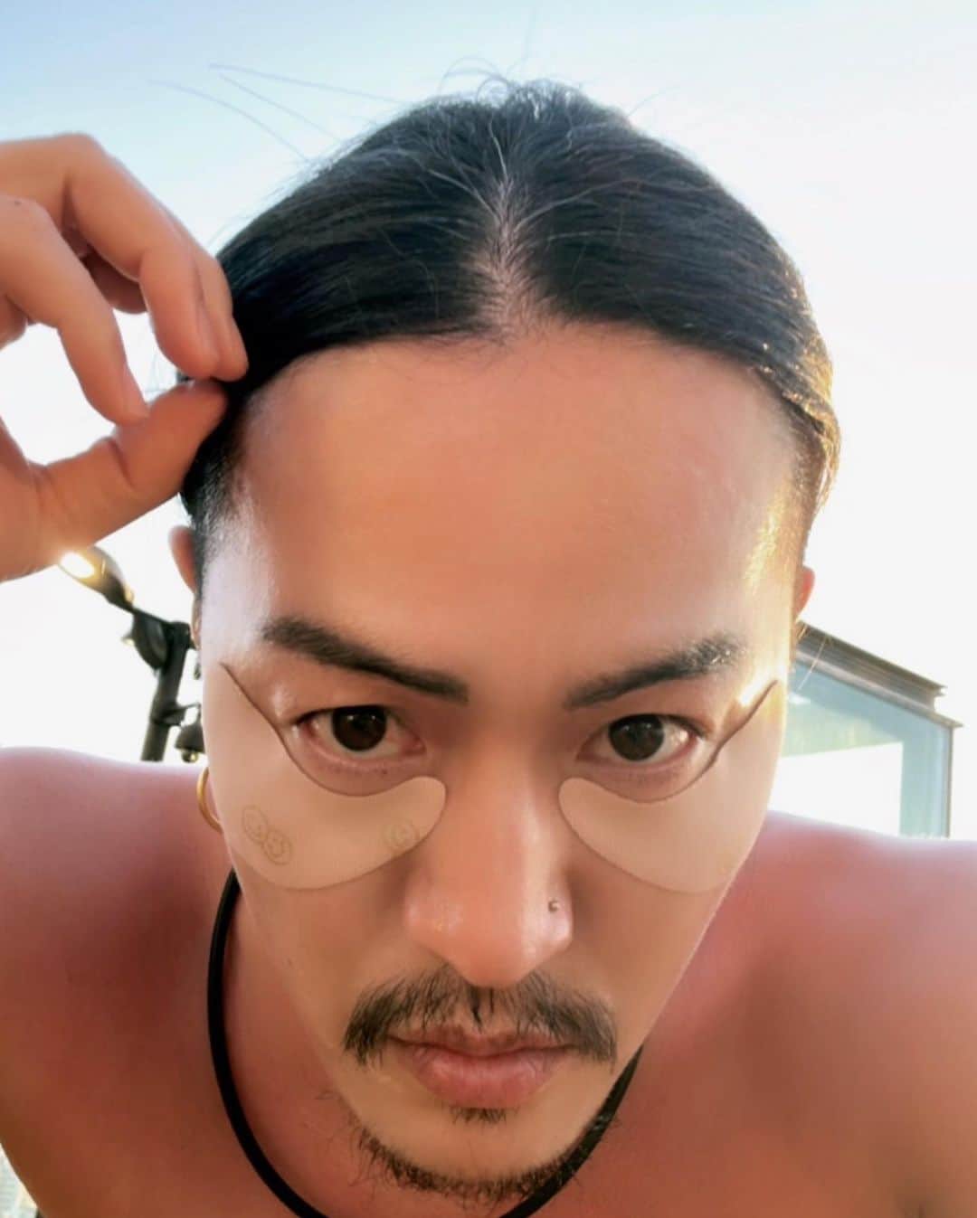 JunJunさんのインスタグラム写真 - (JunJunInstagram)「. 顔だけは絶対焼きたくない😎☀️🌇 7月1日 皆さんに嬉しいお知らせができそうです㊙️🤭💚 匂わせておきまーす☺ ...