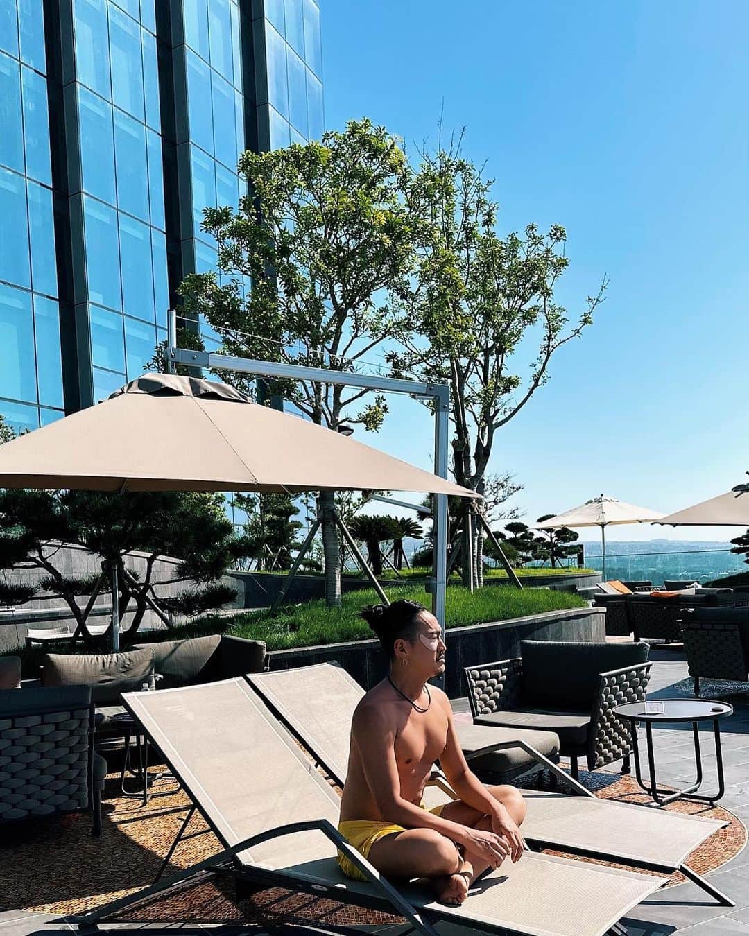 JunJunさんのインスタグラム写真 - (JunJunInstagram)「. 顔だけは絶対焼きたくない😎☀️🌇 7月1日 皆さんに嬉しいお知らせができそうです㊙️🤭💚 匂わせておきまーす☺ ...