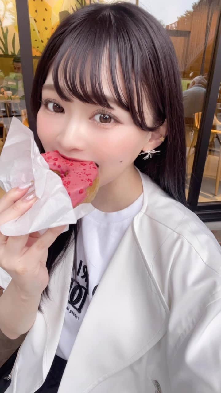 りなてぃさんのインスタグラム動画 りなてぃinstagram 「みんなのコメントに返信中。 そう言えばまた首火傷した」6月11日 19時