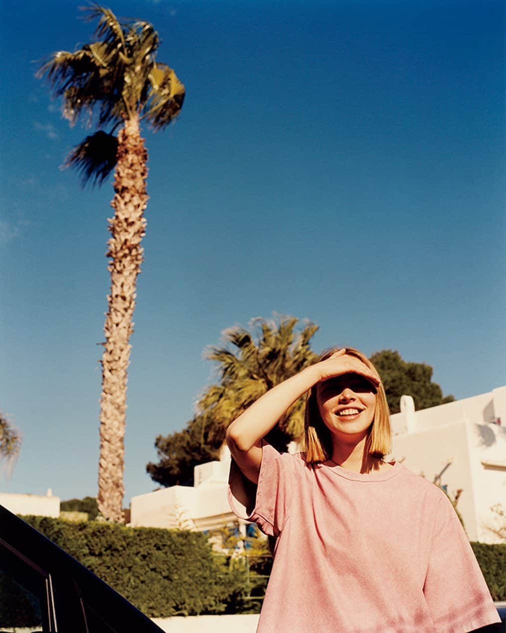 Numero TOKYOさんのインスタグラム写真 - (Numero TOKYOInstagram)「「マヨルカで過ごす Tシャツサマー ...