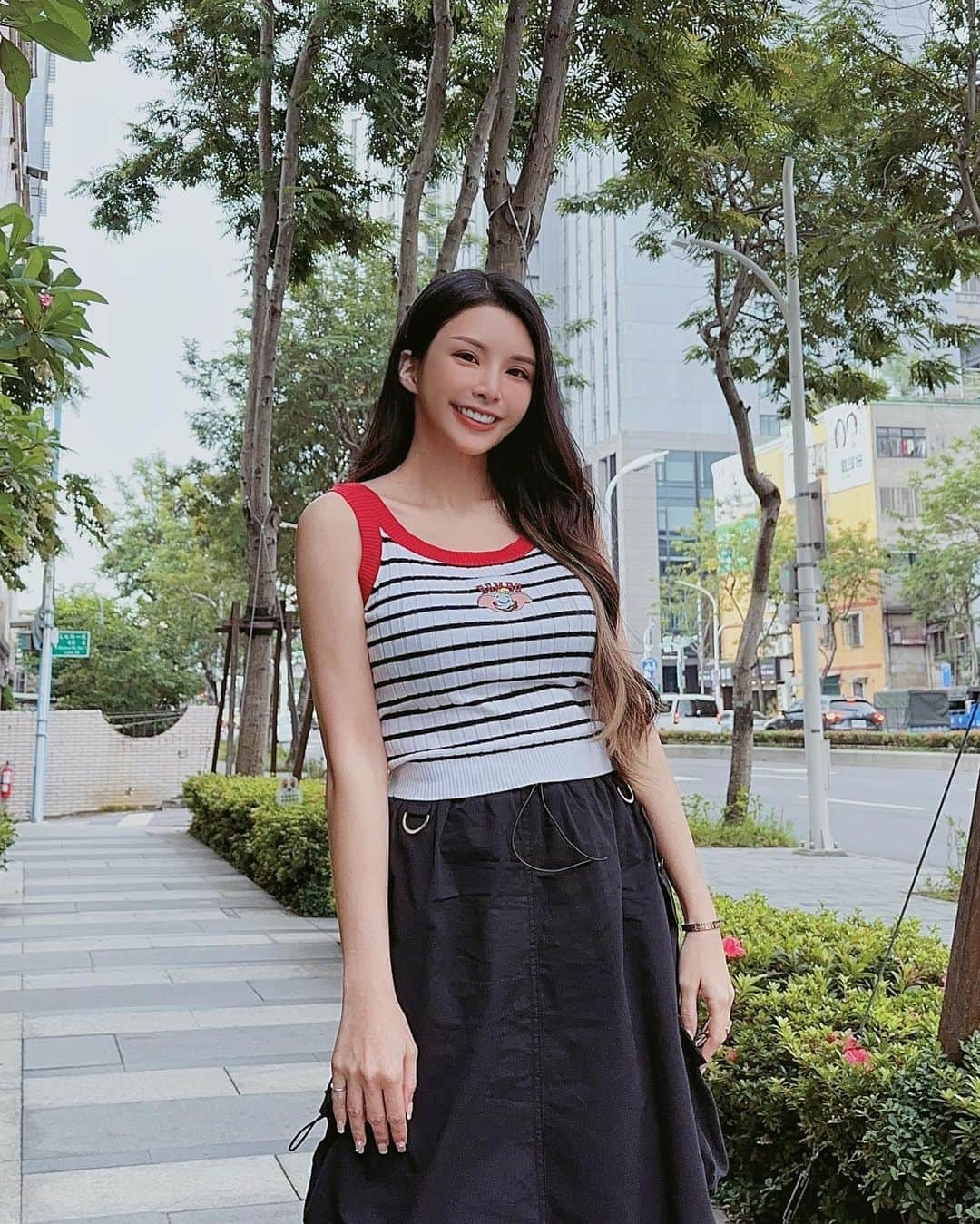 蘇心甯さんのインスタグラム写真 - (蘇心甯Instagram)「🐘 #小飛象 讓你跌倒的事情 常常也是讓你重新翻身的事。 穿搭 @caco_tw 球鞋 @amaitw」6月11日 21時45 ...