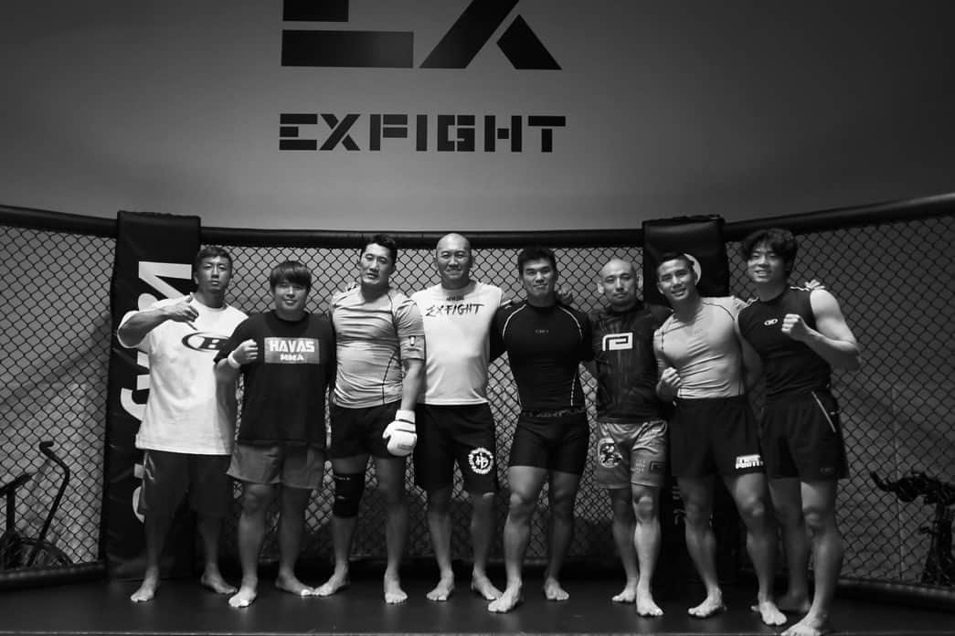 岡見勇信さんのインスタグラム写真 - (岡見勇信Instagram)「@stungunkim キムドンヒョン来日‼️ チームでEXFIGHTに来てくれました！ 久々の再会 そして急遽 ...