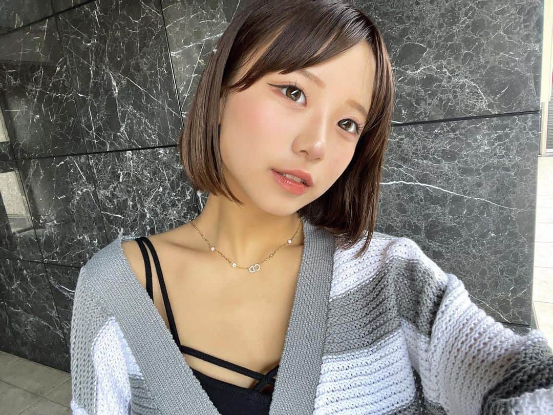 みつきなんだよねさんのインスタグラム写真 みつきなんだよねinstagram 「前髪分けてみた〜！」6月27日 19時11分