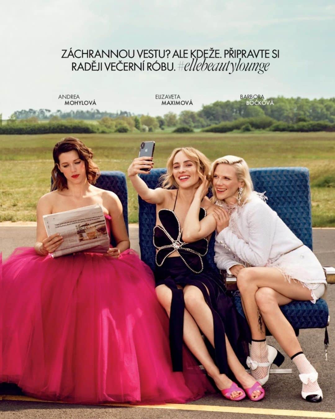 ELLE Czechさんのインスタグラム写真 - (ELLE CzechInstagram)「3/3 Záchrannou vestu ...